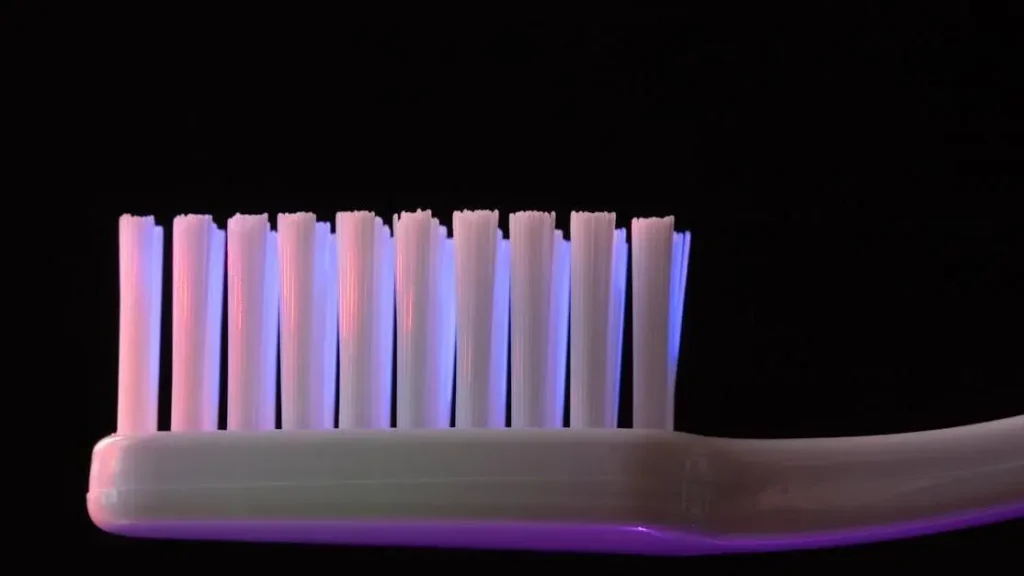How to Choose a Toothbrush: A Simple Guide for Optimal Comfort and ...